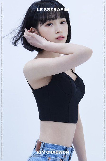 小侦探莉莉西 22 5 30 2001 发布于 广东 「你是暗流在涌动 黑色的霓虹 你是无意穿堂风 偏偏引山洪 你本该是一场梦 何处惹惊鸿 你却划破我宇宙 心口一点红 」 提前祝大家六一快乐