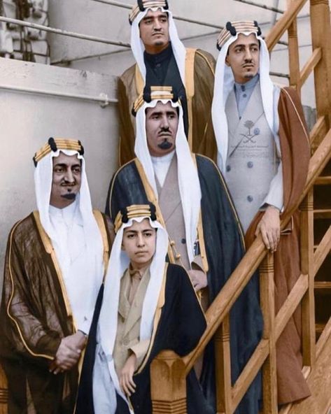 Pin By ماجد الغريب On بحث Photography Inspiration Portrait National Day Saudi Instagram