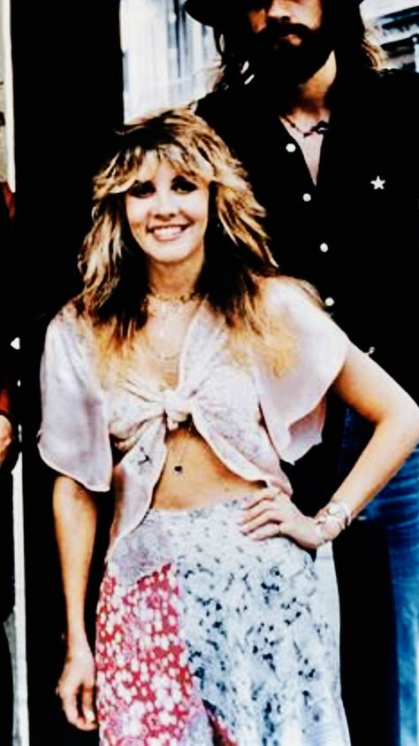 Pin By Grace Kelley On The Edge Of Stevie Nicks Stevie Nicks Stevie Women