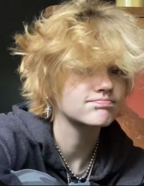 Top 10 transgender haircuts ideas and inspiration Top 10 transgender haircuts ideas and inspiration