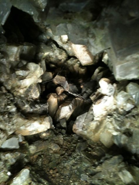 35 Best Crystal Cave South Bass Island 2013 Images Crystals Pictures Island