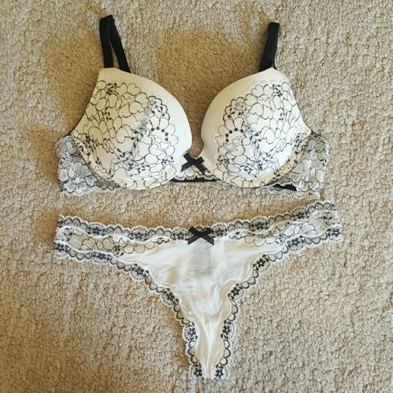 Pin En Lingerie