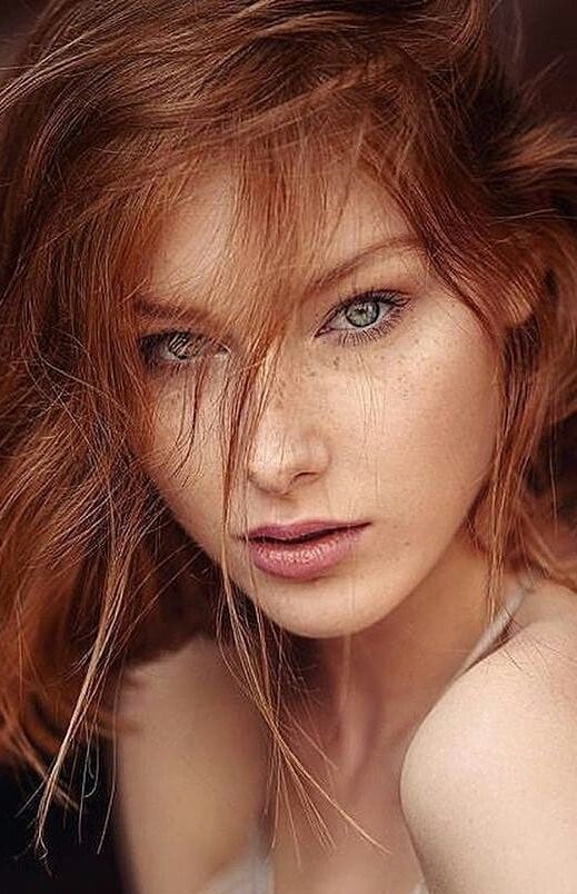 Pretty Red Hair Beautiful Red Hair Pretty Eyes Red Hair Freckles