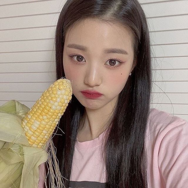 Pin Em Izone