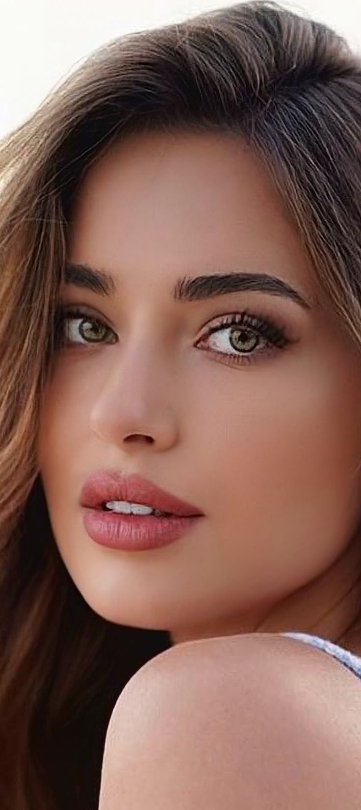 Izabela Ion 006 Beautiful Eyes Beautiful Girl Face Most Beautiful Eyes