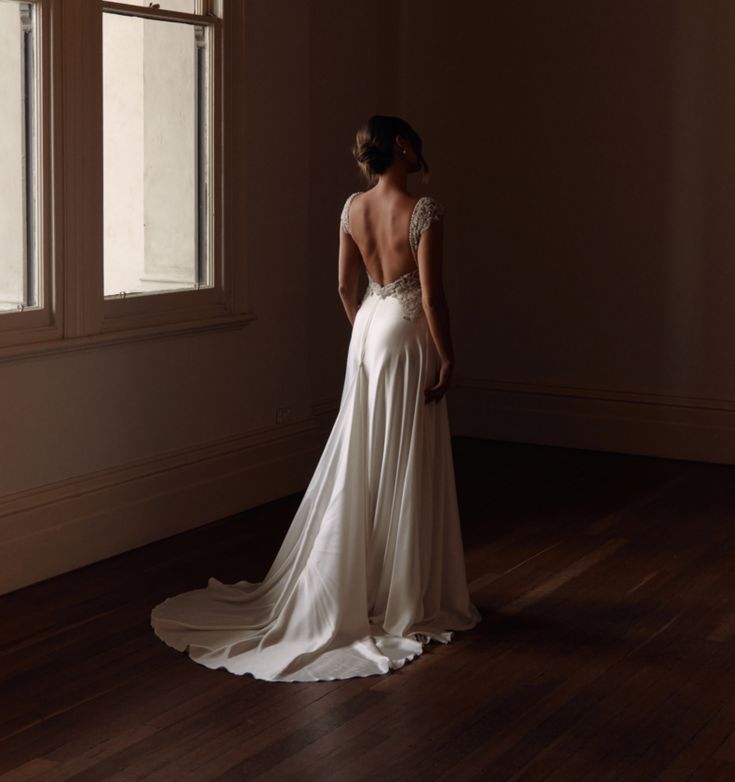 Anna Campbell Bridal Bespoke Hello May