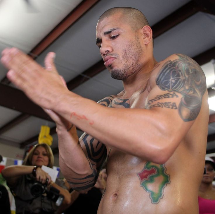 Miguel Cotto Net Worth | Miguel cotto, Miguel angel cotto, Boxer Miguel Cotto Net Worth | Miguel cotto, Miguel angel cotto, Boxer