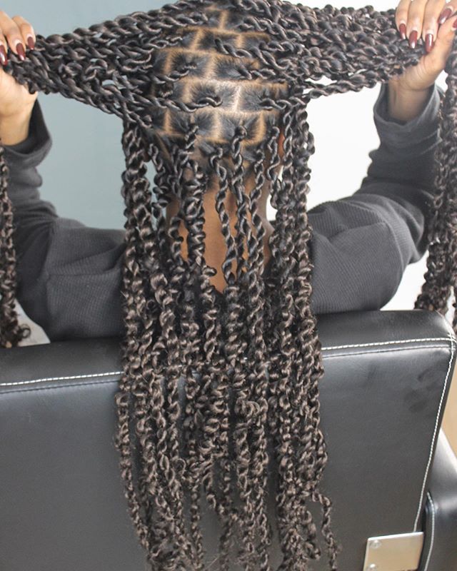 Passion Twists The Back Neat And Cute๐ Want The Look Click The Link In Bio To Book Your