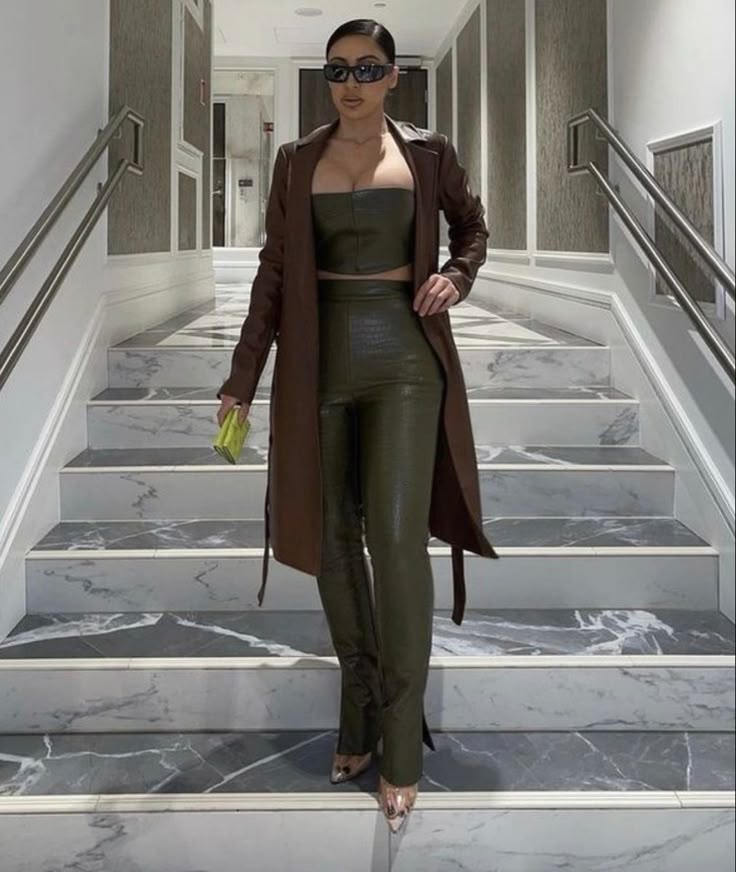 Pin By Kennedy Crosby On Classy Fashion Outfits Lookbook Outfits Fashion