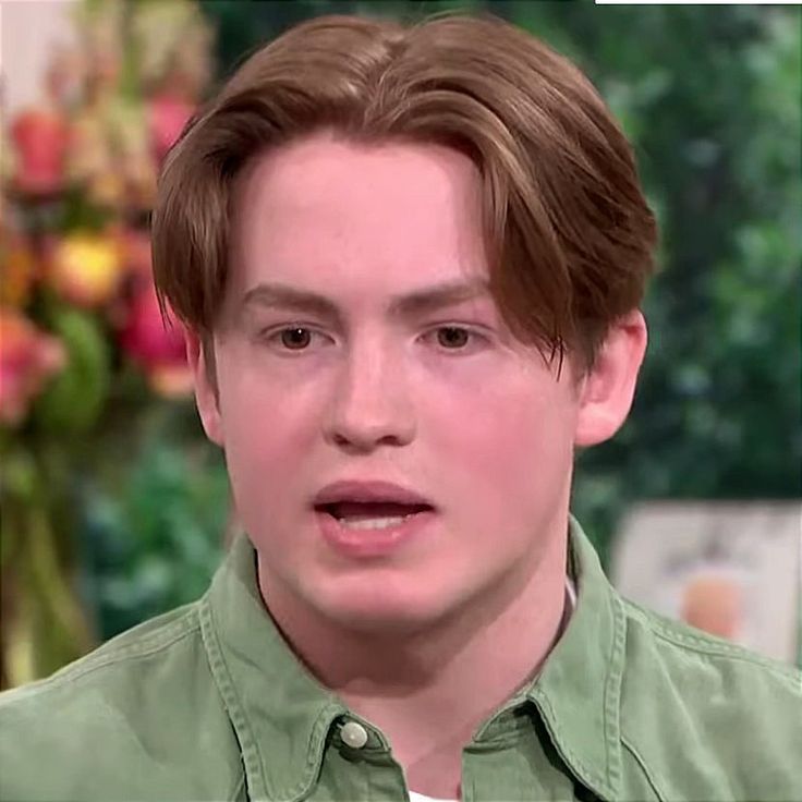 Kit Connor Icon In 2022 Connor Kit Actors