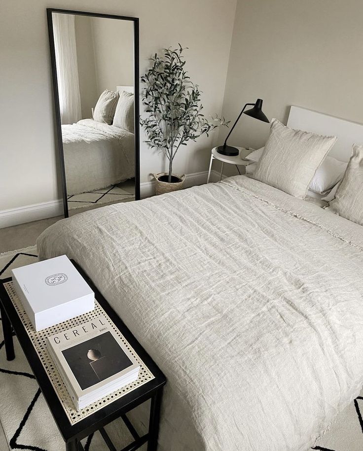Transitional Modern Bedroom White Sheets Bedroom Room Inspiration Bedroom Transitional