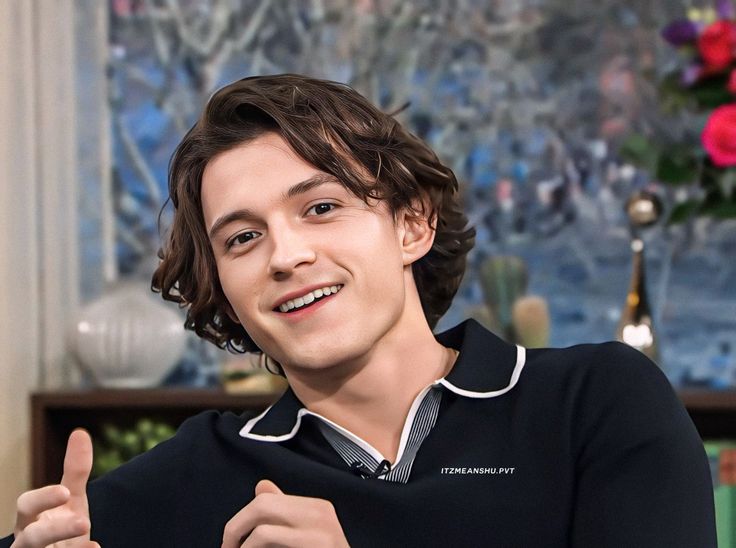 Tom Holland Cute Smile Pictures In 2024 Tom Holland Smile Pictures Toms