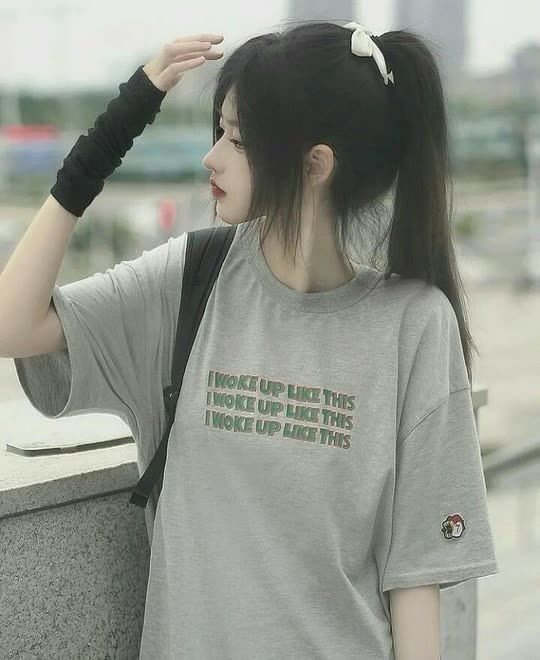 Holyahemn On Snapchat Photography Poses Poses Korean Hairstyle