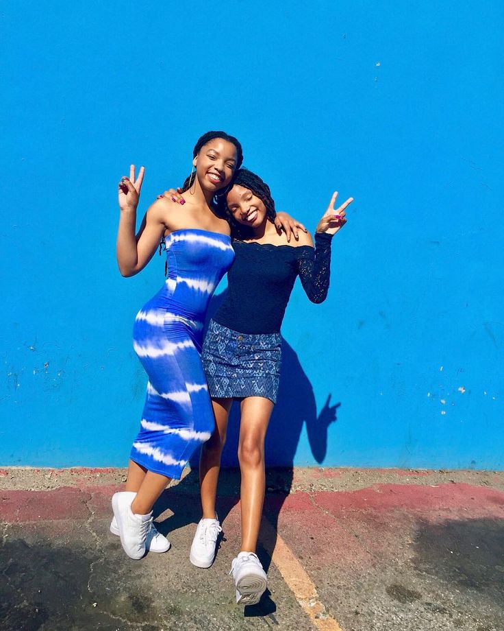 Chloe X Halle On Instagram Blues π¦π¬π π½β Chloe X Halle Chloe Halle Chloe And Halle