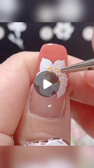 Elsora Nail On Instagram طراحی جذاب ناخن طرح گل 💅🌼 کاشتناخن طراحیناخن ژلیشناخن ژلیش