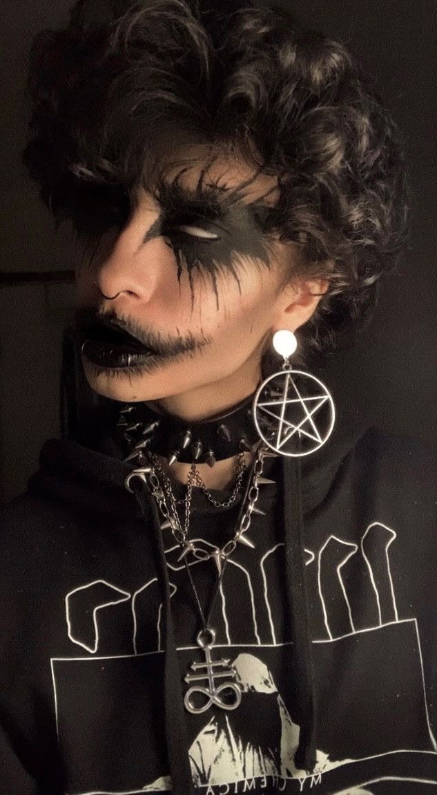 Pin By Aurora Mendez On Makeup Ideas Punk Makeup Horror Makeup Clown Makeup