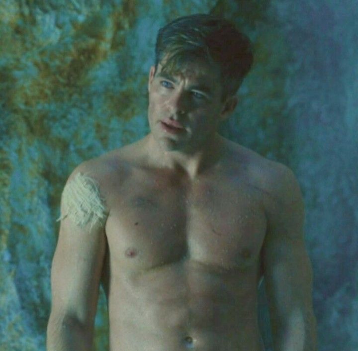 Chris Pine As Steve Trevorww Chris Pine Chris Pine Movies Steve Trevor