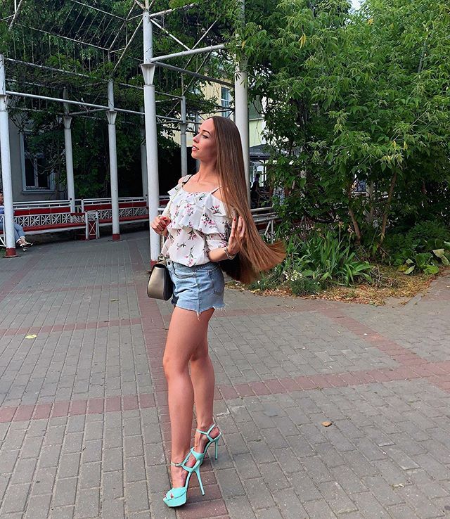 Irina Deikalo Irinadeikalo • Instagram Photos And Videos Female Images Beautiful