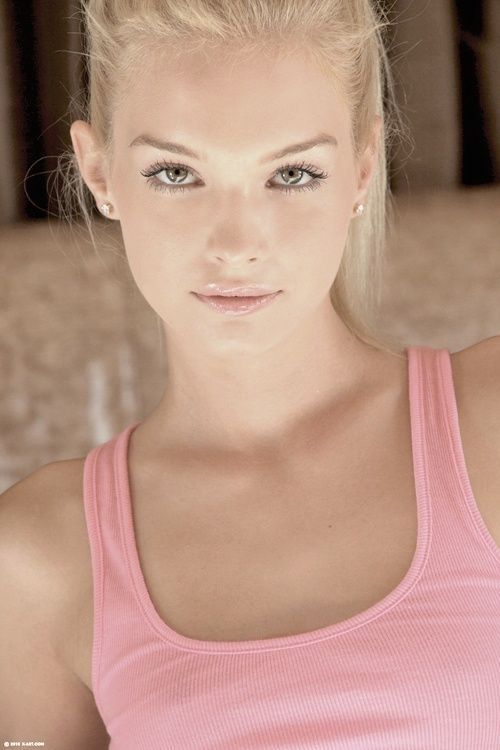 Article On Makeup Contour Fotografie Image