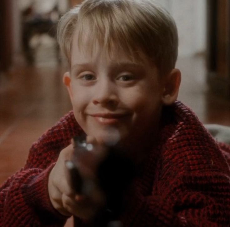 Home Alone Kevin Mccallister Icon Home Alone Movie Home Alone Kevin Home Alone