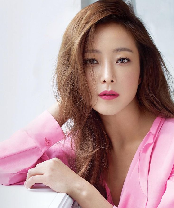 Pin By Sesaria Sesaria On Song Hye Kyo Kim Hee Sun Kim Hee Sun Korean Actresses Korean Actress