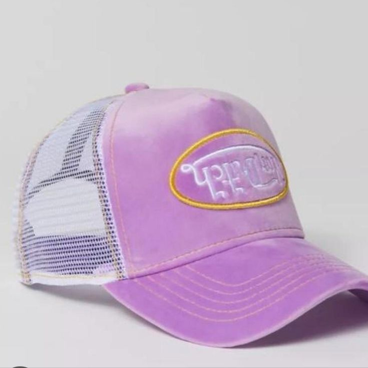 Von Dutch TRUCKER HAT Purple Velvet Upside Down 💜 NWT $90 | Purple ... Von Dutch TRUCKER HAT Purple Velvet Upside Down 💜 NWT $90 | Purple ...