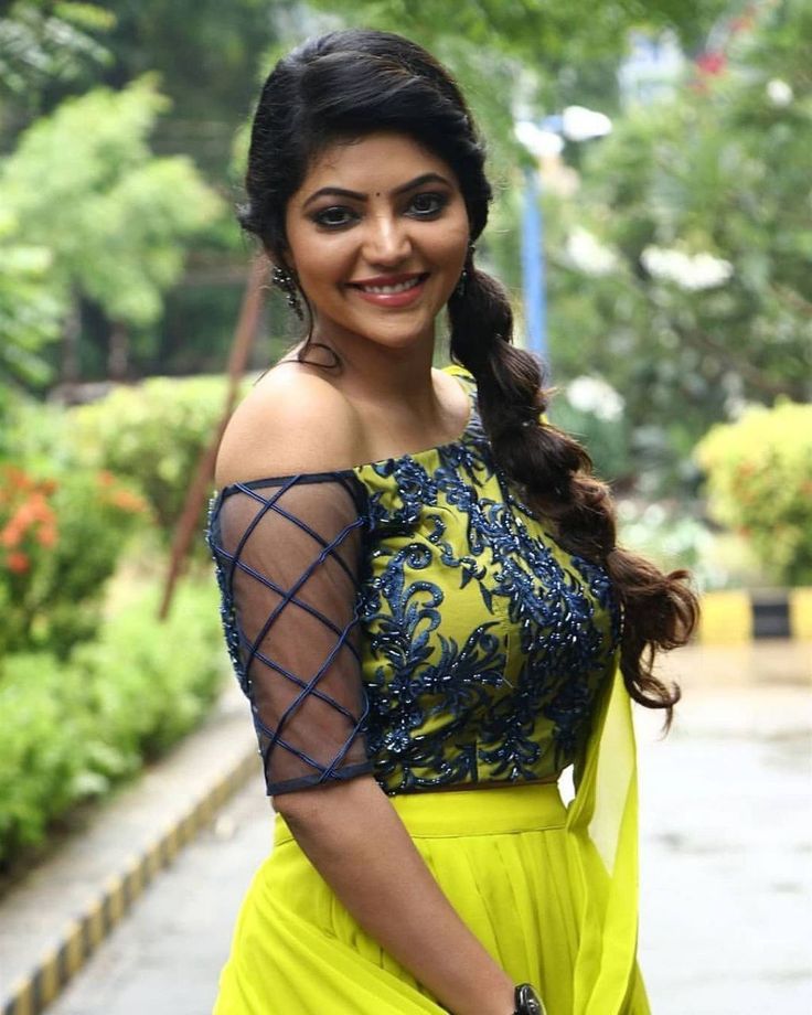 Pin By ராம் வாசன் On தேவதைகள் Bollywood Girls Most Beautiful Indian Actress Beautiful Indian