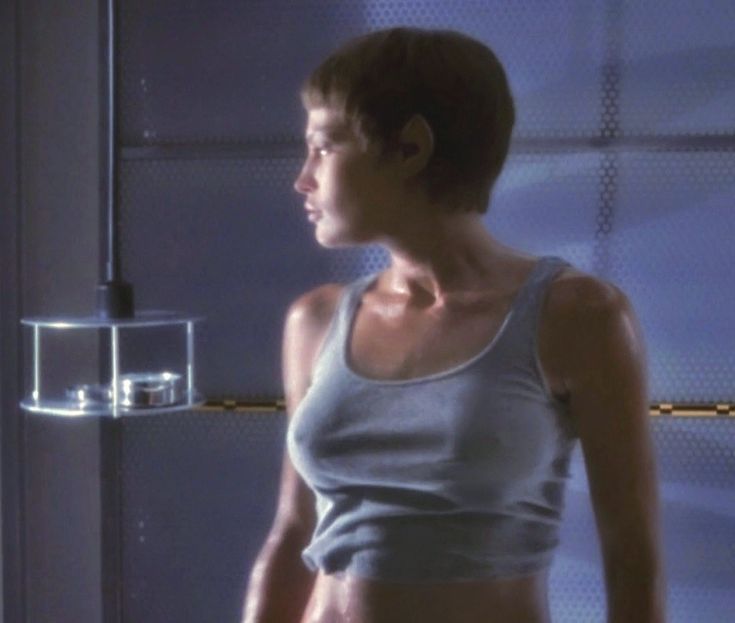 Jolene Blalock As Sub Commander Tpol In Star Trek Enterprise