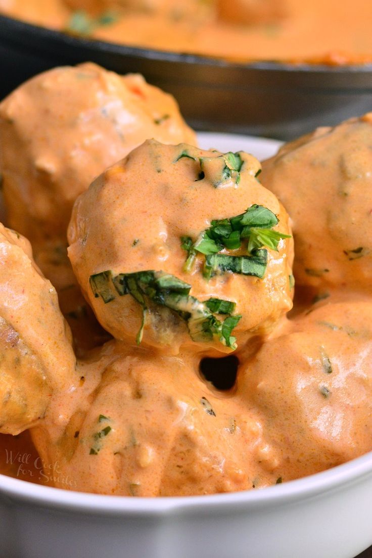 These Tomato Basil Meatballs Are Made With A Combination Of Beef And