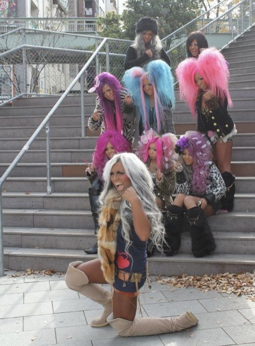 Pin By Jakey Is Quakey On Makeuppppp Gyaru Gyaru Fashion Harajuku