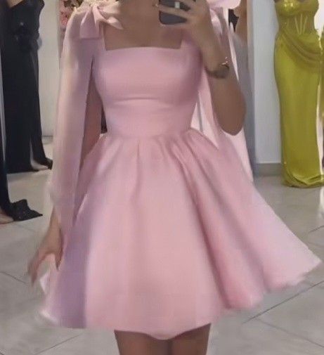 40 Christmas Outfits Ideas That Make You Look To Be An Extra Pink