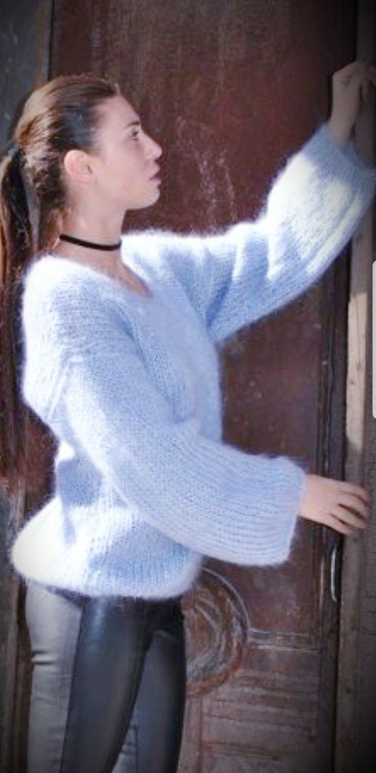 「blue Round Neck」おしゃれまとめの人気アイデア|pinterest|pilli Paulinio