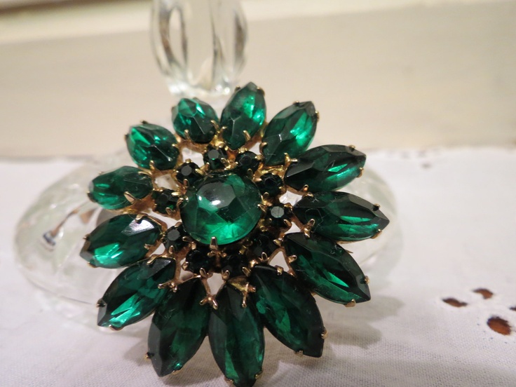 Vintage Green Rhinestone Brooch Etsy Brooch Vintage Green Green