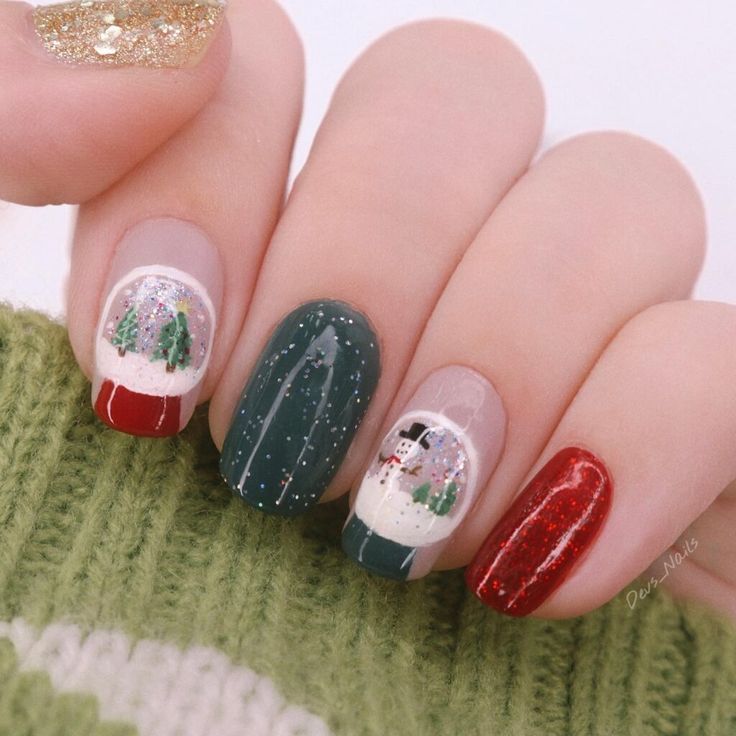 43 Festive Christmas Nail Designs To Wear For The Holidays Christmas
