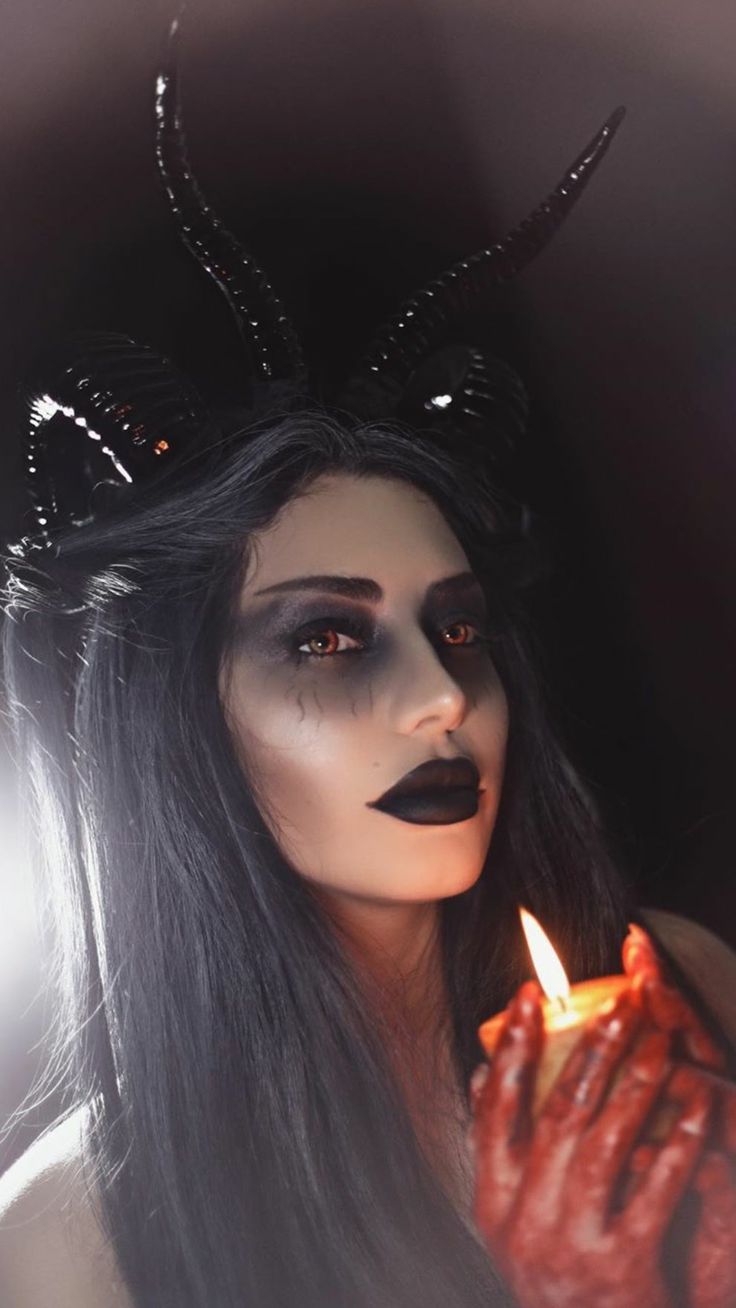 Pin By Spiro Sousanis On Mahafsoun Beautiful Halloween Makeup Demon Halloween Costume