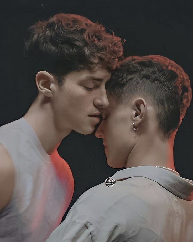 Aron Piper And Manu Rios Fotoğrafçılık Çift Fotoğrafçılık Pozları