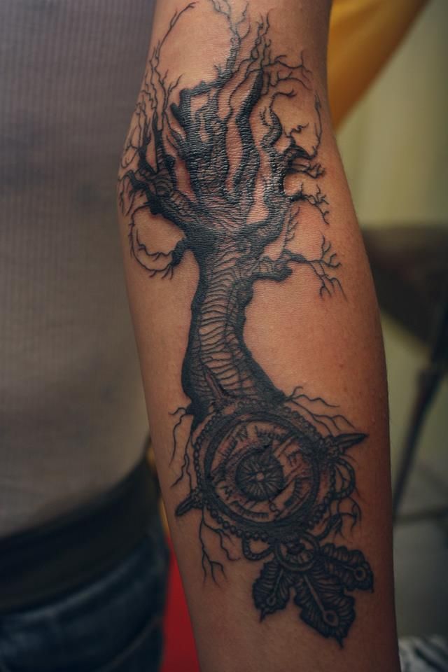 Tree Compass Tattoo Arm Compass Tattoos Arm Tattoos Cool Tattoos