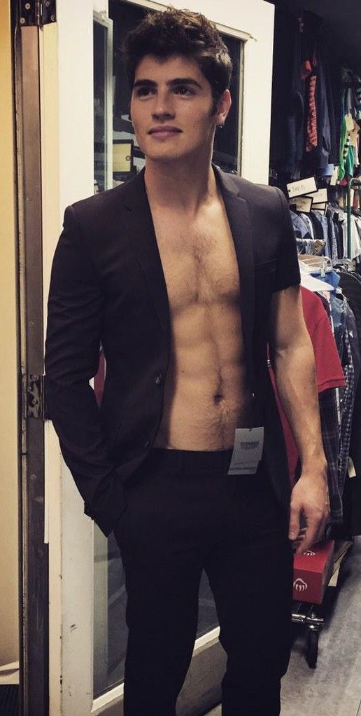 Pin On Gregg Sulkin