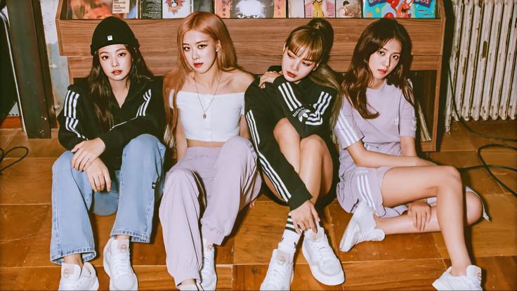 Blackpink Adidas Desktop Wallpaper Cr Ratedjenlisa Lisa Blackpink Wallpaper Black Pink Kpop