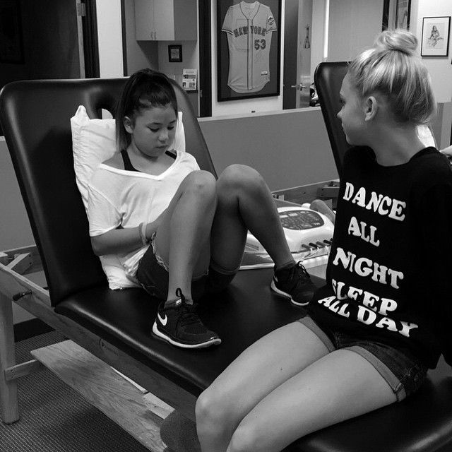 Jordyn Jones On Instagram Keeping Lily Company While Shes In Physical Therapy For Her Back π₯πβ
