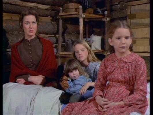 Caroline Ingalls With Her Daughters Carrie Mary And Laura Little House Laura Ingalls