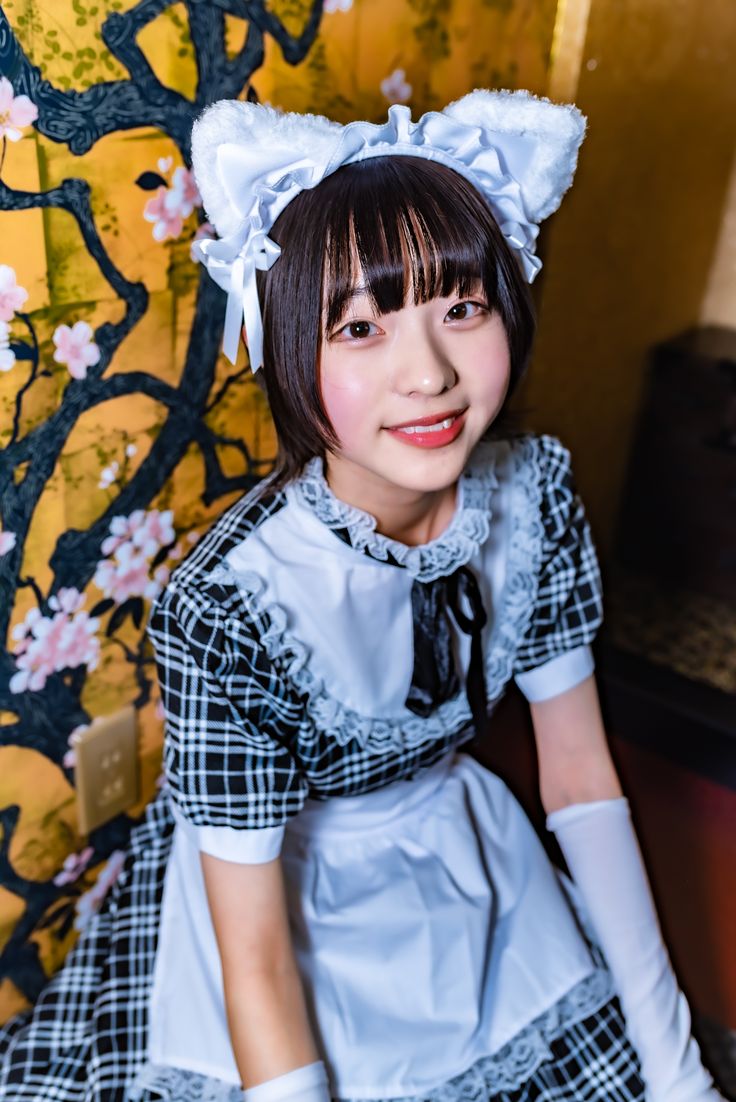 🍰 和田あずさ 🍰 フラワーガールドレス 女の子モデル かわいいコスプレ