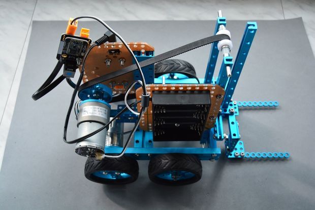 How To Make A Forklift With Makeblock Forklift Electronics Projects Arduino