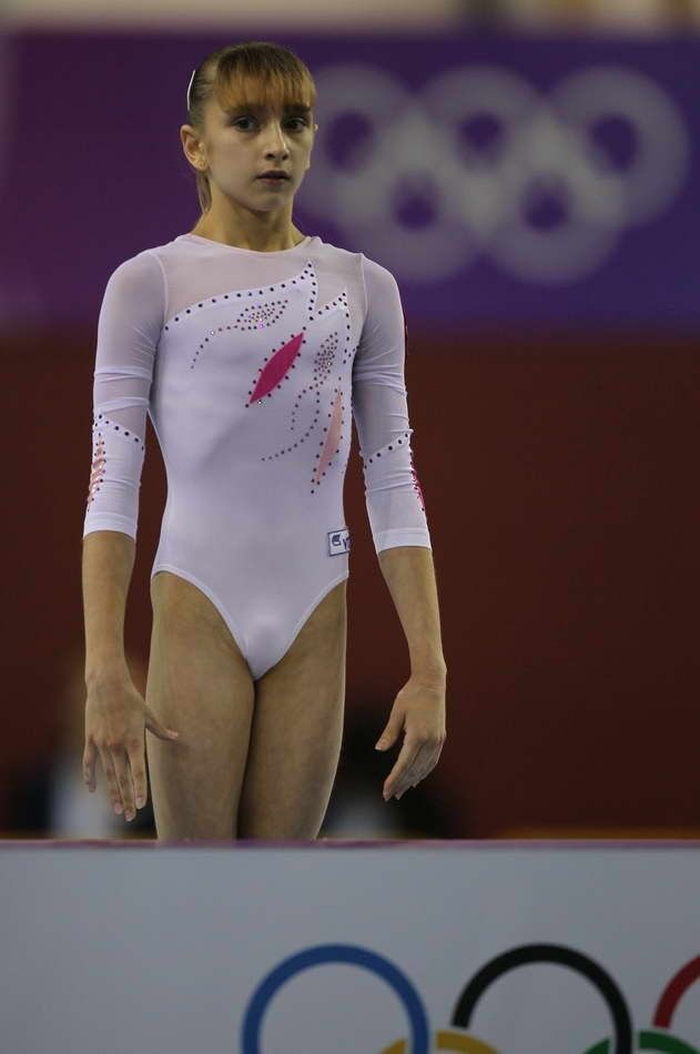 Viktoria Komova Russia Hd Artistic Gymnastics Photos Sporty Girls