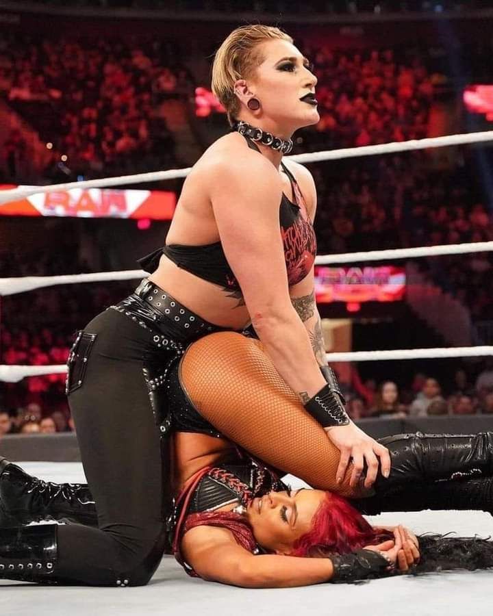 Pin On Rhea Ripley In 2024 Muscular Women Buff Women Poses