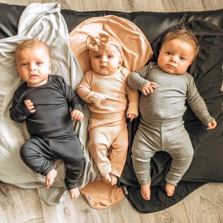 Triplet Mom Gives Birth To Triplets Of Her Own It Was A Huge Shock Newborn Triplets