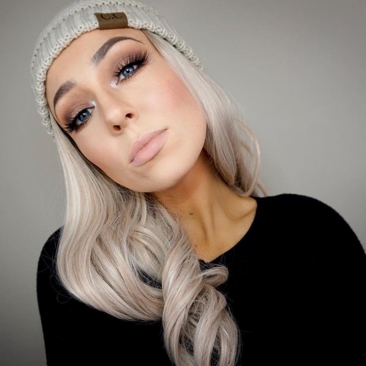 Brown cool toned makeup look by @ericagamby Brown cool toned makeup look by @ericagamby