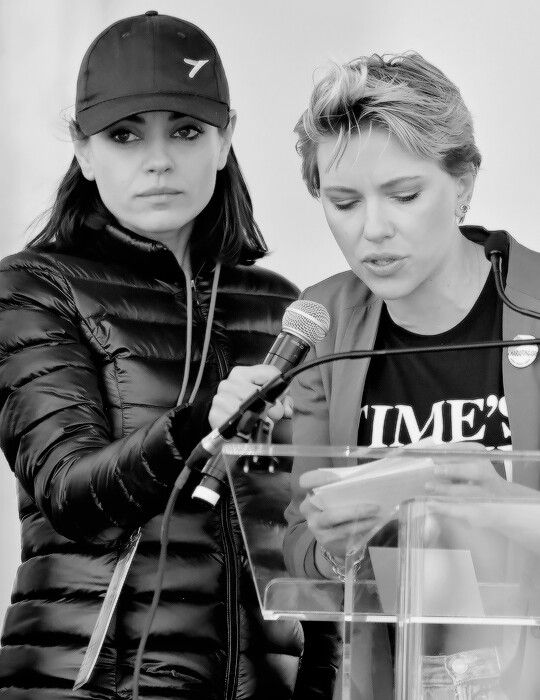 Mila Kunis Supports Scarlett Johansson At Womens March
