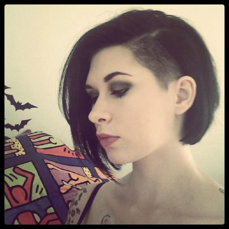 Shaved Bob Shaved Sides Shaved Hair Bob With Shaved Side Wavy Bob