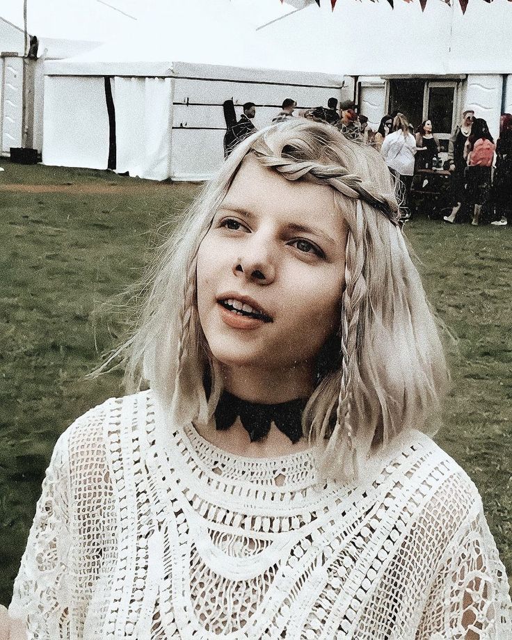 𝑑𝑒𝑏𝑜𝑟𝑎 ☾ On Instagram A Dream Is All I Have 🌛🪄 🌠 Auroramusic In 2024 Aurora Aksnes